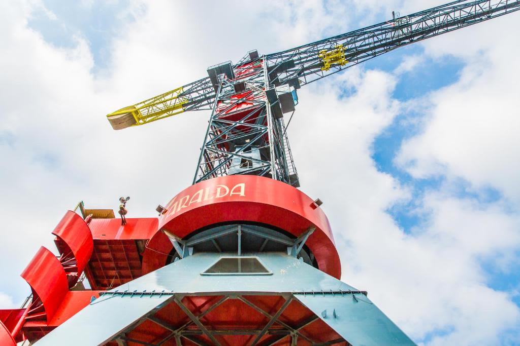 Luxushotel in einem Kran in Amsterdam 🏗