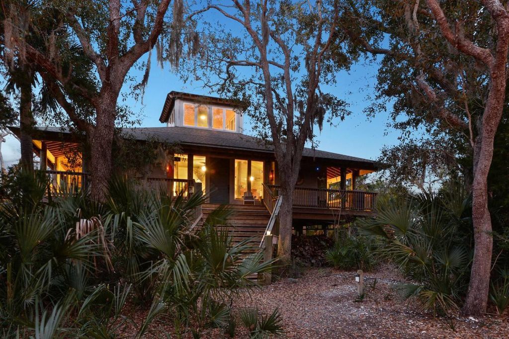 Rent Out a Private Island in South Carolina With Friends 🏝 | TravelPirates