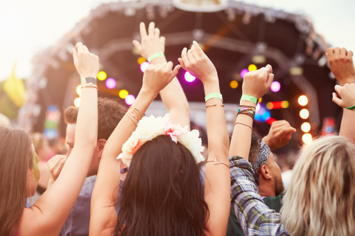 Our guide on travelling to music events 🎤