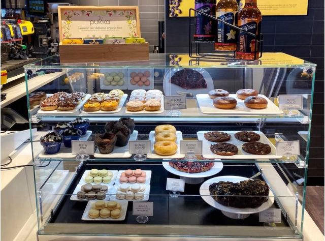 There’s a Ski-Through McDonald’s on a Mountain in Sweden | TravelPirates