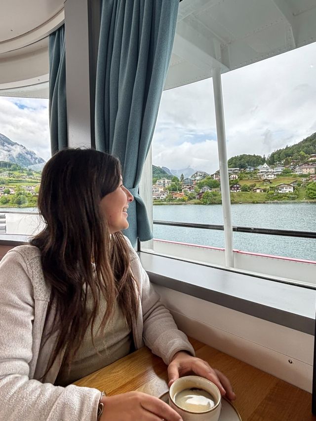 Trenino Verde delle Alpi: itinerario tra laghi e Berna