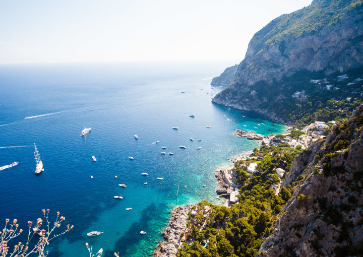 Italy: Capri island getaway for cheap ☀️🍝🍋🍸🛵