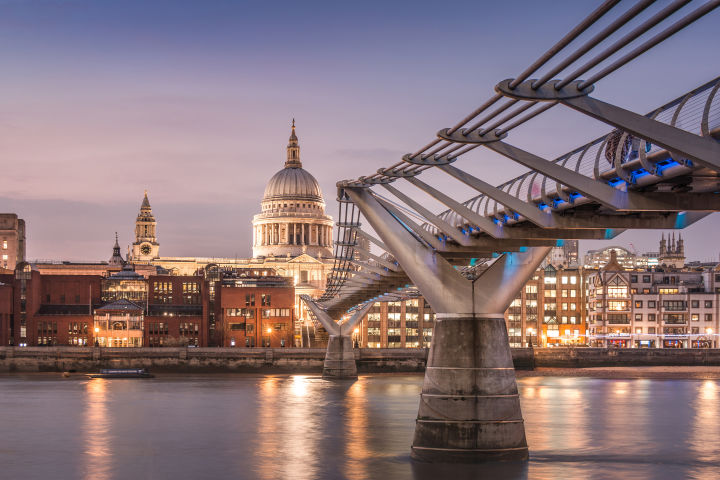 Super cheap London overnight stay for two 😍