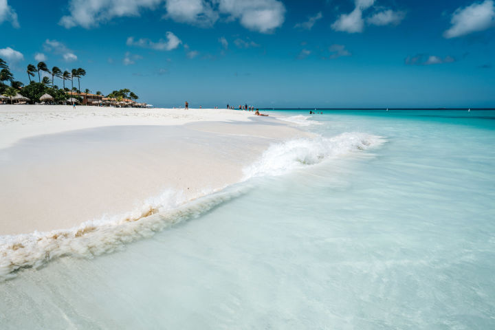Pack Your Flip-Flops and Head to Aruba | TravelPirates