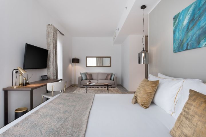 Malta mit Infinity Pool