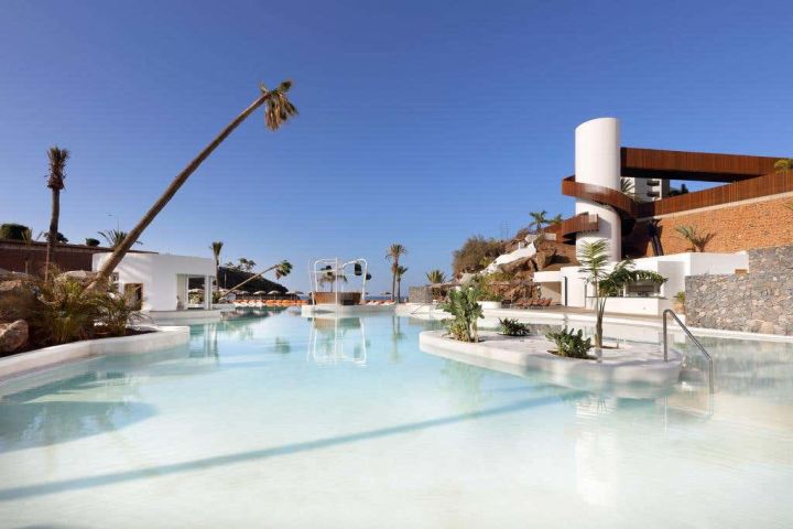5⭐️ Tenerife getaway in iconic hotel🤘