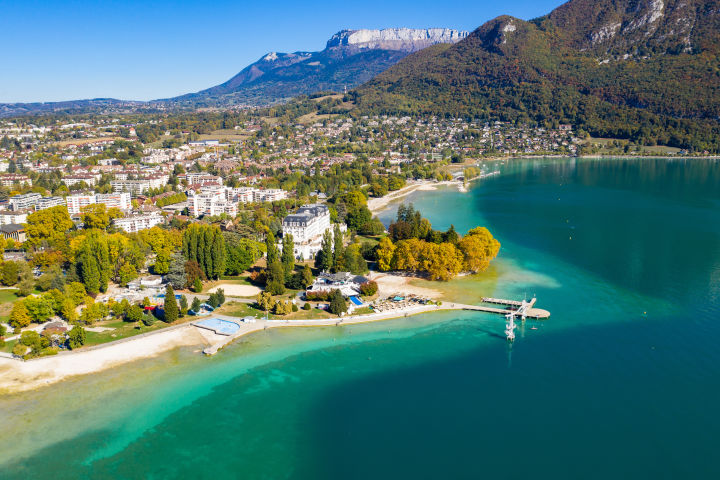 Superbe hôtel spa 5* au lac d'Annecy ️