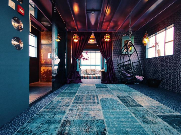 Luxushotel in einem Kran in Amsterdam 🏗