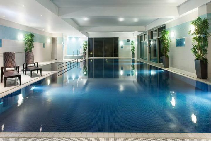 Relaxing Bucks 4⭐ break stay with brekkie & spa access! 🥰