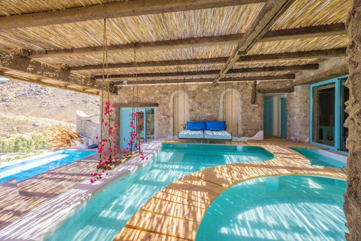 This 5⭐️ Greek Hotel Looks Too Good to Be Real 🇬🇷 | TravelPirates