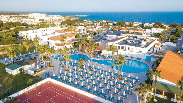 All-inclusive Menorca family holiday incl. UNLIMITED water park access💦