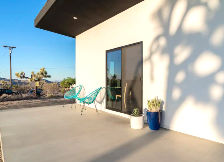 Affordable & Stylish Joshua Tree Tiny Home | TravelPirates