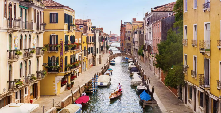 Au bord des canaux à Venise 😍