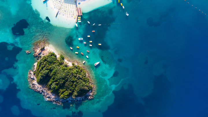 Ontdek de 'Malediven van Europa': Fly&Drive + hotel naar Albanië ️