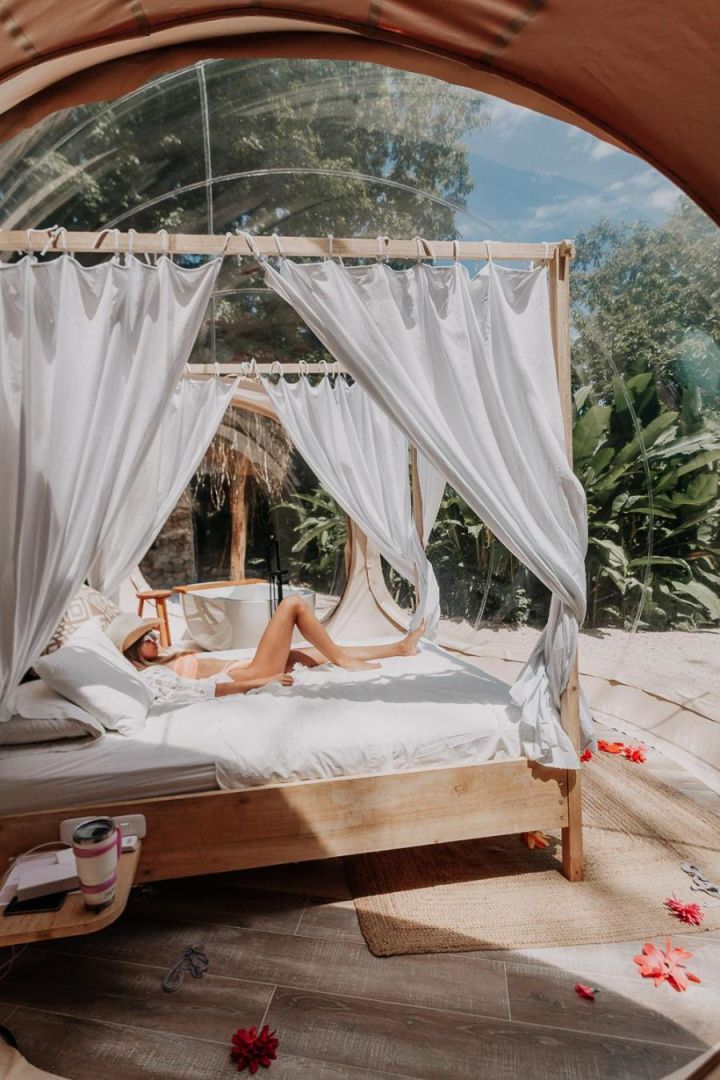 Don't Burst Bubbles... Sleep on One in Costa Rica | Travelpirates.com