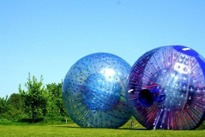 Don't know about aqua zorbing? We'll fill you in👀💦