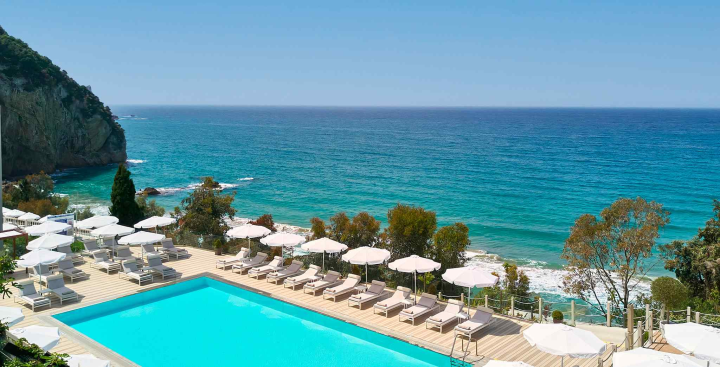 5⭐️ all-inclusive Corfu adults-only break with up to 71% off! 🇬🇷