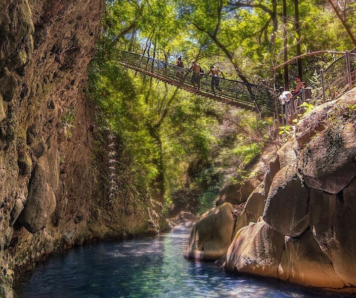 This Costa Rican Resort Gives Iceland's Blue Lagoon a Run for its Money