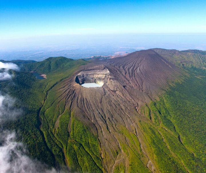 This Costa Rican Resort Gives Iceland's Blue Lagoon a Run for its Money