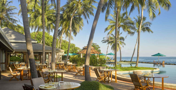 5-star all-inclusive Maldives week with free villa upgrade & flights😍