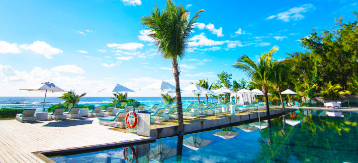 🏝️ Adults-only Mauritius hol at Radisson Blu hotel 😍 FREE all-inclusive ...