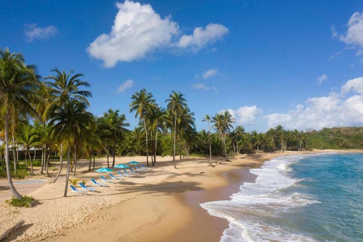 Sun & Fun with a Beachfront Puerto Rico Vacation 🌴 🇵🇷