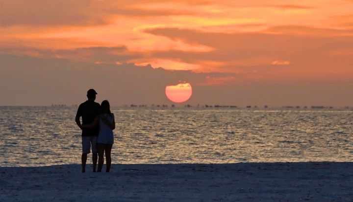 Budget-Friendly Sunshine: Fort Myers Getaway | TravelPirates