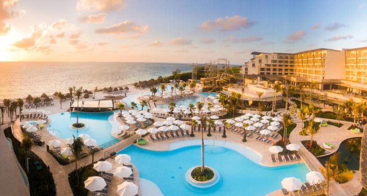 This All-Inclusive Resort in Cancun Has A Cave Bar & Pool | TravelPirates