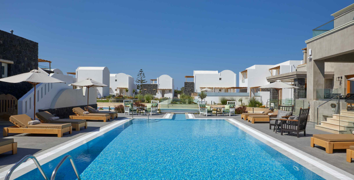 Santorini hol at 5-star Hilton hotel - suite with private jacuzzi 🇬🇷💗