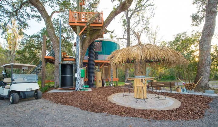 This Treehouse Was Featured on Netflix’ Most Amazing Vacation Rentals