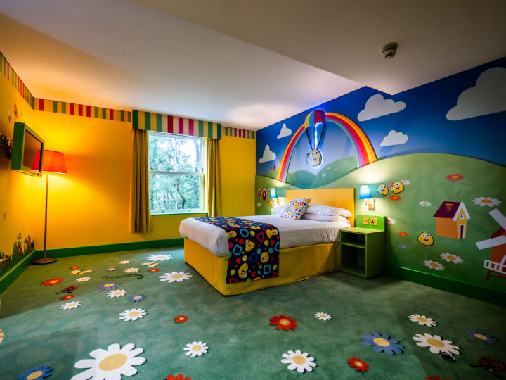 Alton Towers family summer getaway -- 10% OFF & kids swim FREE