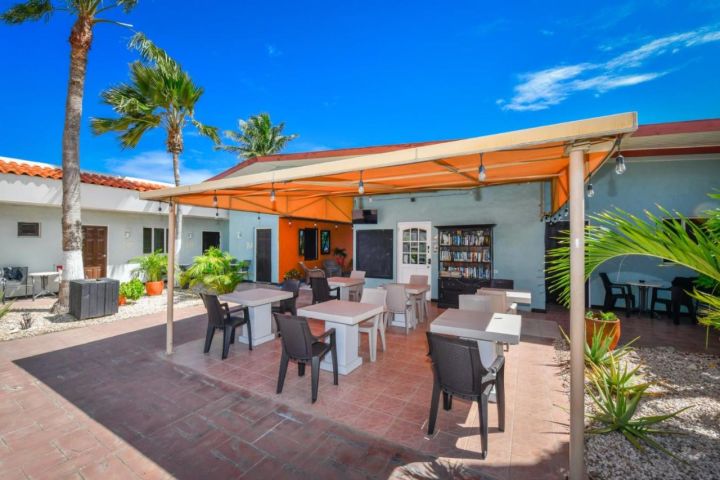 Affordable Aruba Vacation This Winter | TravelPirates