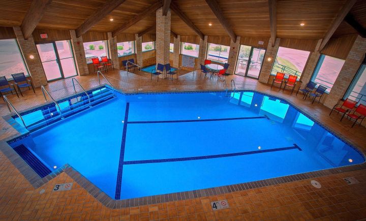 Stay in a Treehouse at This Wisconsin Dells Resort | TravelPirates