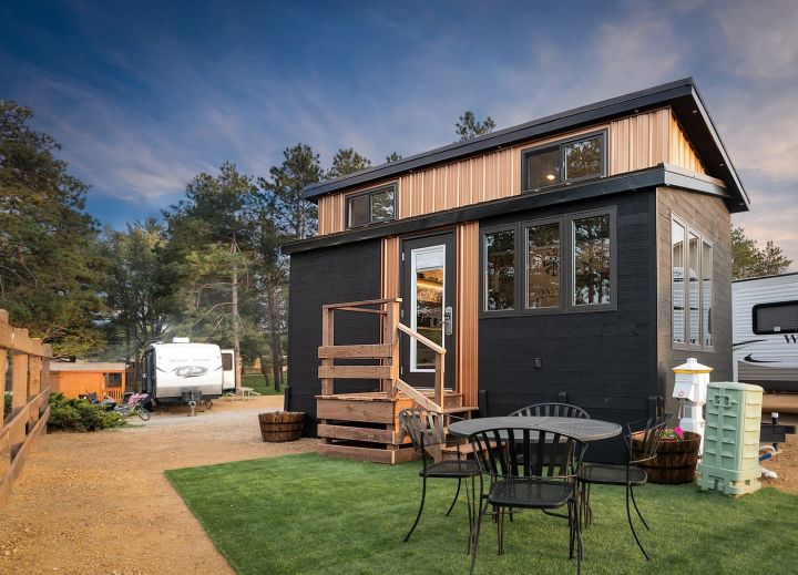 Stay in a Treehouse at This Wisconsin Dells Resort | TravelPirates