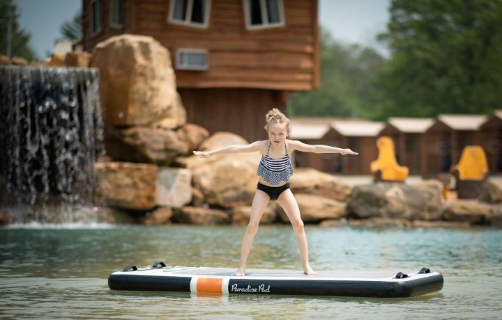 Stay in a Treehouse at This Wisconsin Dells Resort | TravelPirates