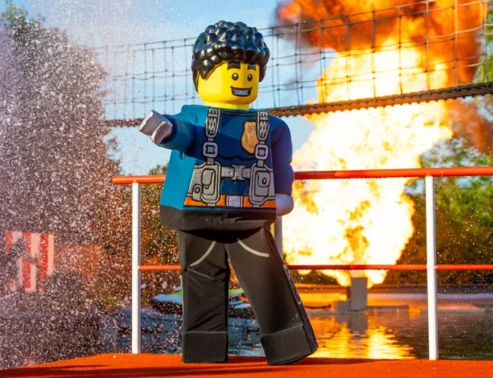 Book LEGOLAND® Windsor Resort and get FREE ENTRY to a second theme park 🤯