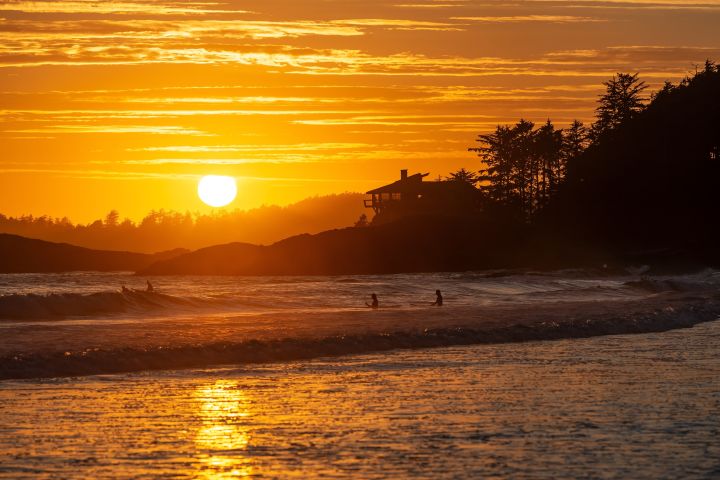 Visit the 'Hawaii of Canada' in British Columbia 🌺 🐋