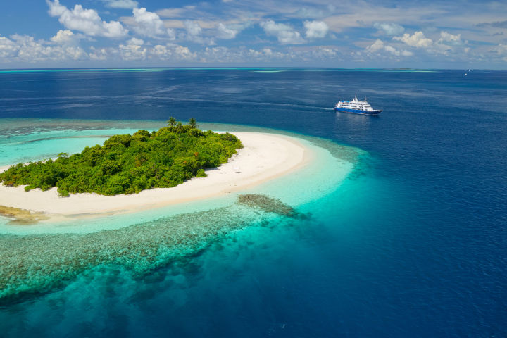 ÜBER 815€ sparen: Inselhopping im Malediven-Paradies 🤩