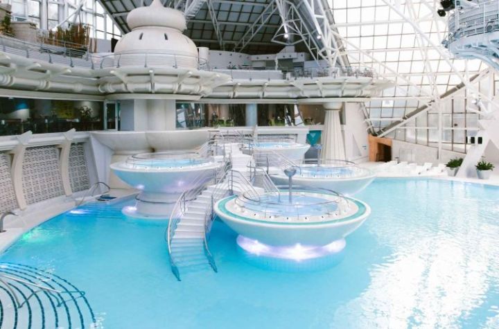 Ins größte Thermalbad Südeuropas mit Urlaubspiraten.de