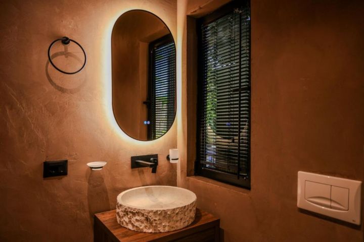 Albanië: incl. vlucht, villa & huurauto | VakantiePiraten