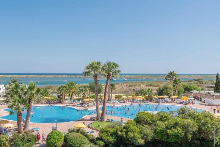 10x all-inclusives tijdens de meivakantie voor minder dan €300! ☀️ ...