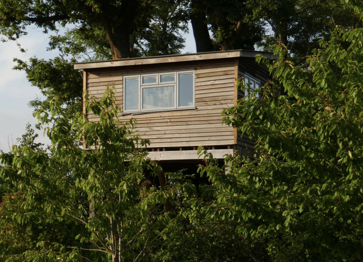 Check out this treehouse in Kent 🌳🏠
