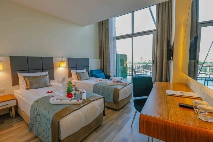5⭐️ all-inclusive Turkey week at LUSH spa hotel near the beach 🏖️
