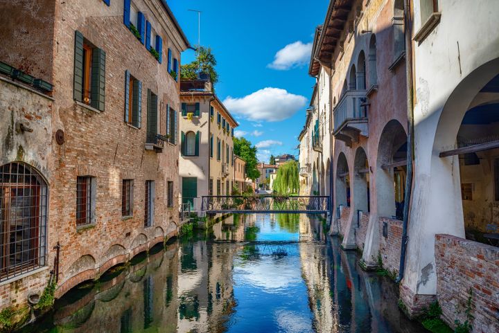 Italy’s Tiramisu Run Lets You Race 6 Miles Through a Medieval City ...